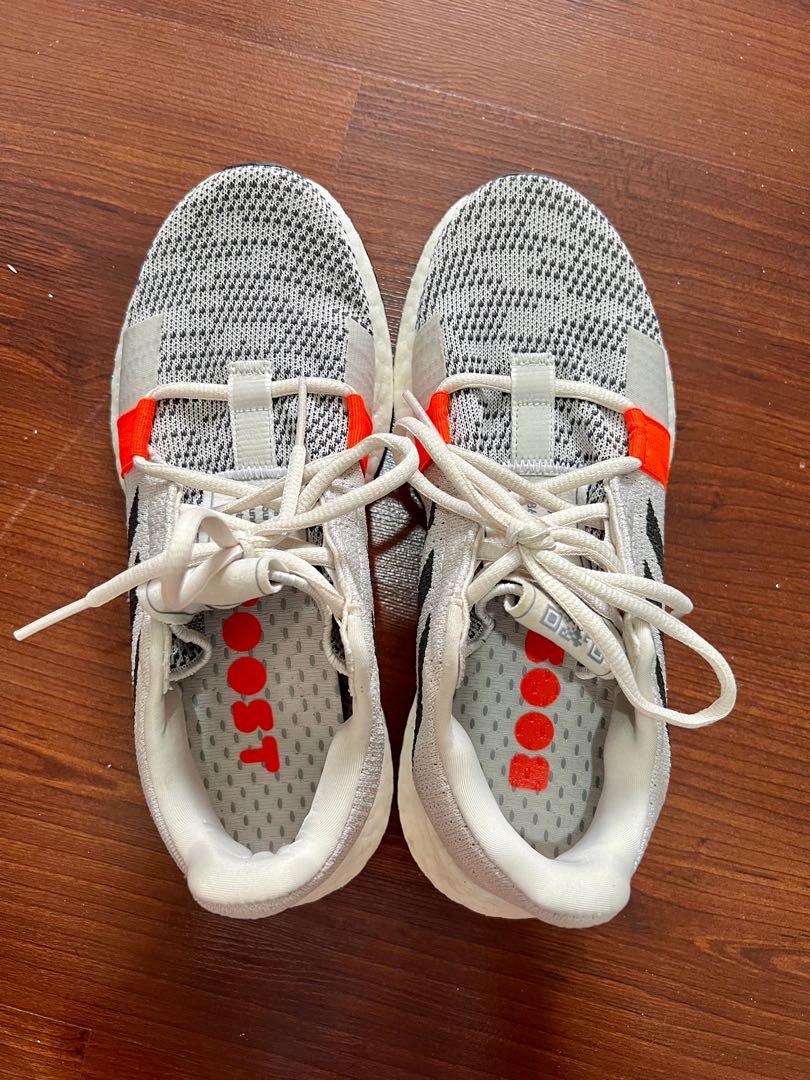 ADIDAS Pulse Boost, Women's Fashion, Footwear, Sneakers on Carousell