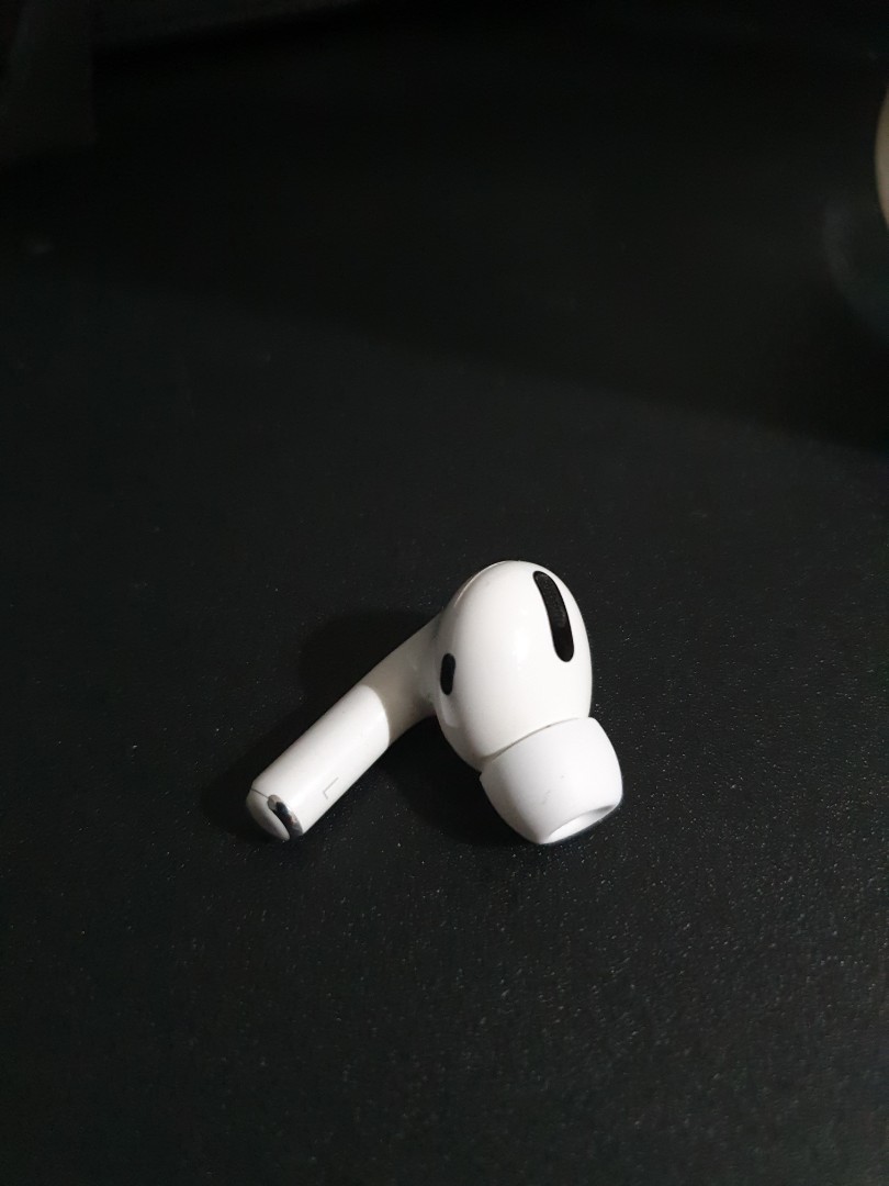 Apple AirPods Pro Left, Audio, Earphones on Carousell