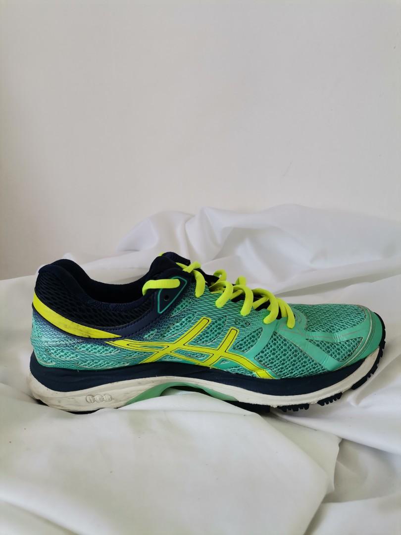 Asics FluidRide Women 7 / Men 6, Women's Fashion, Footwear, Sneakers on ...