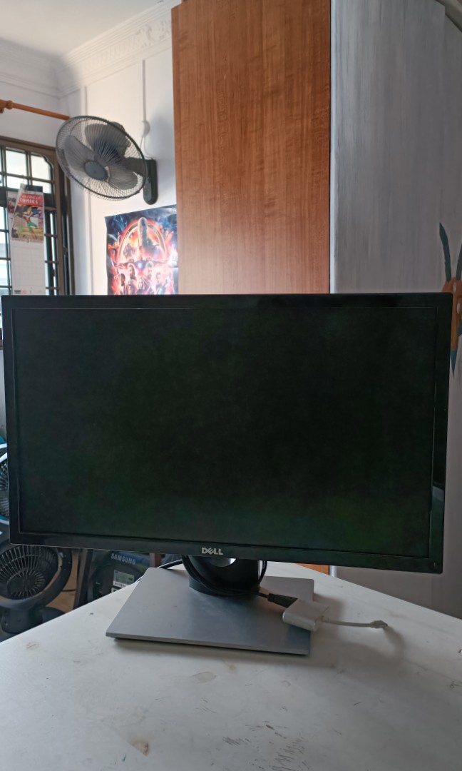 DELL 24 inch Monitor with HDMI and Type C cables, Computers & Tech ...