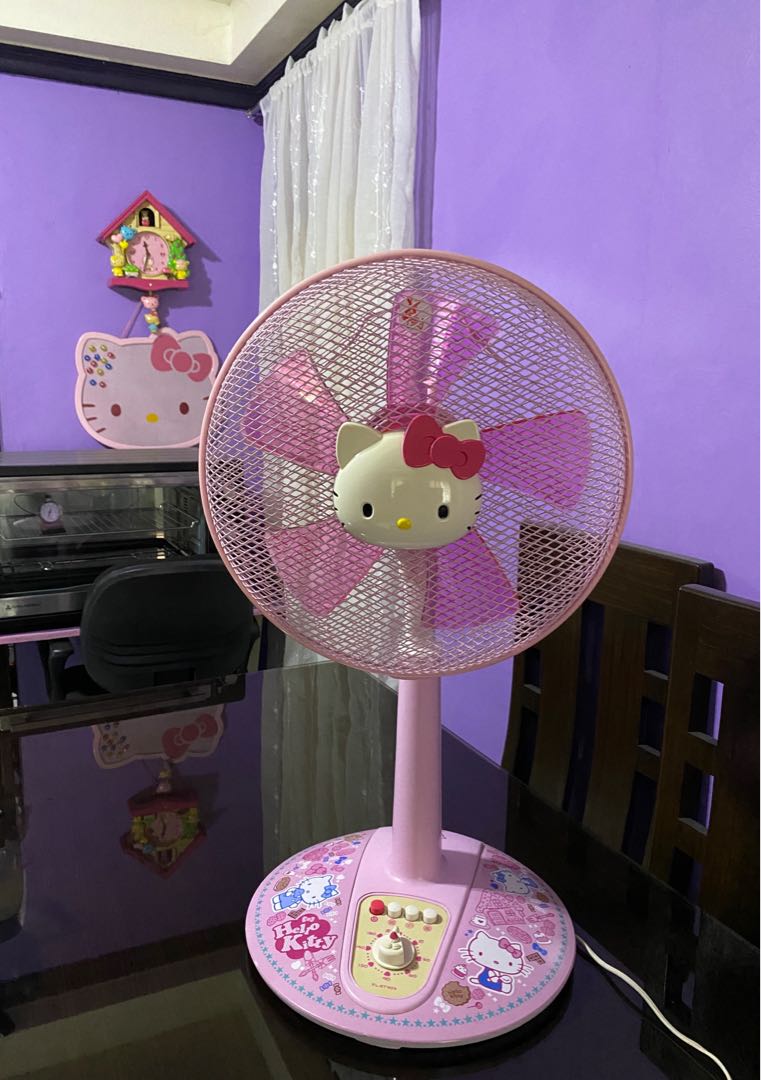 Hello Kitty 2 in 1 Desk/Stand Fan, TV & Home Appliances, Other Home ...