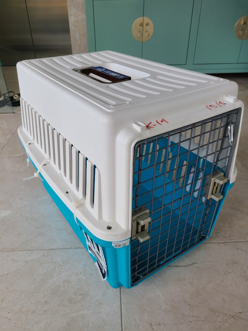 IATA approved pet travel carrier / cage, Pet Supplies, Homes & Other ...