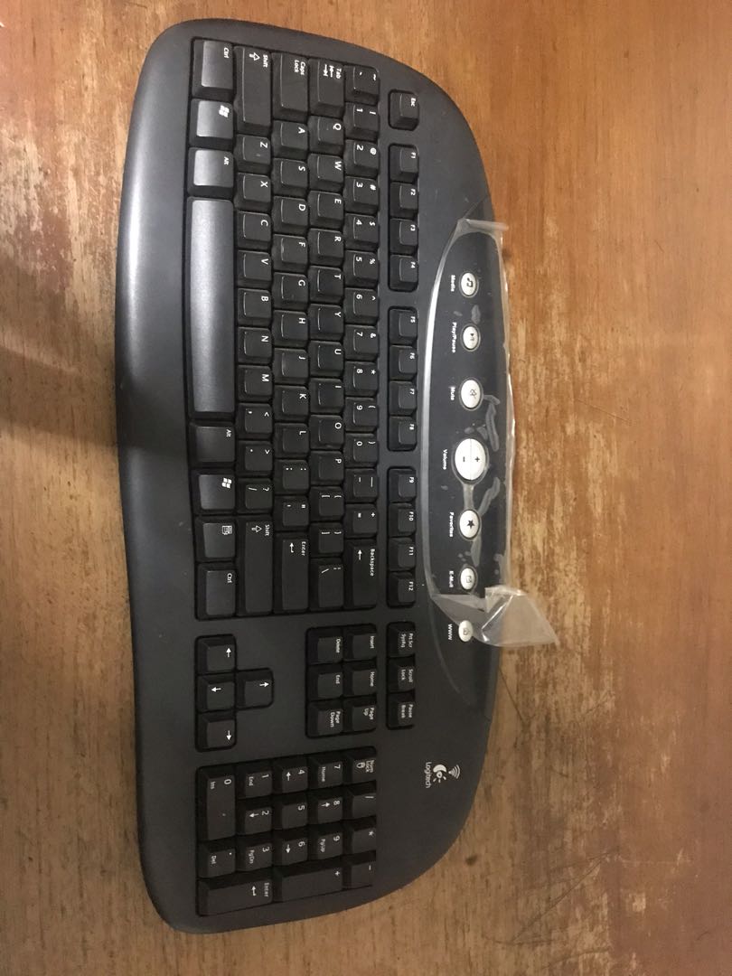 Keyboard Logitech bekas, Elektronik, Bagian Komputer & Aksesoris di ...