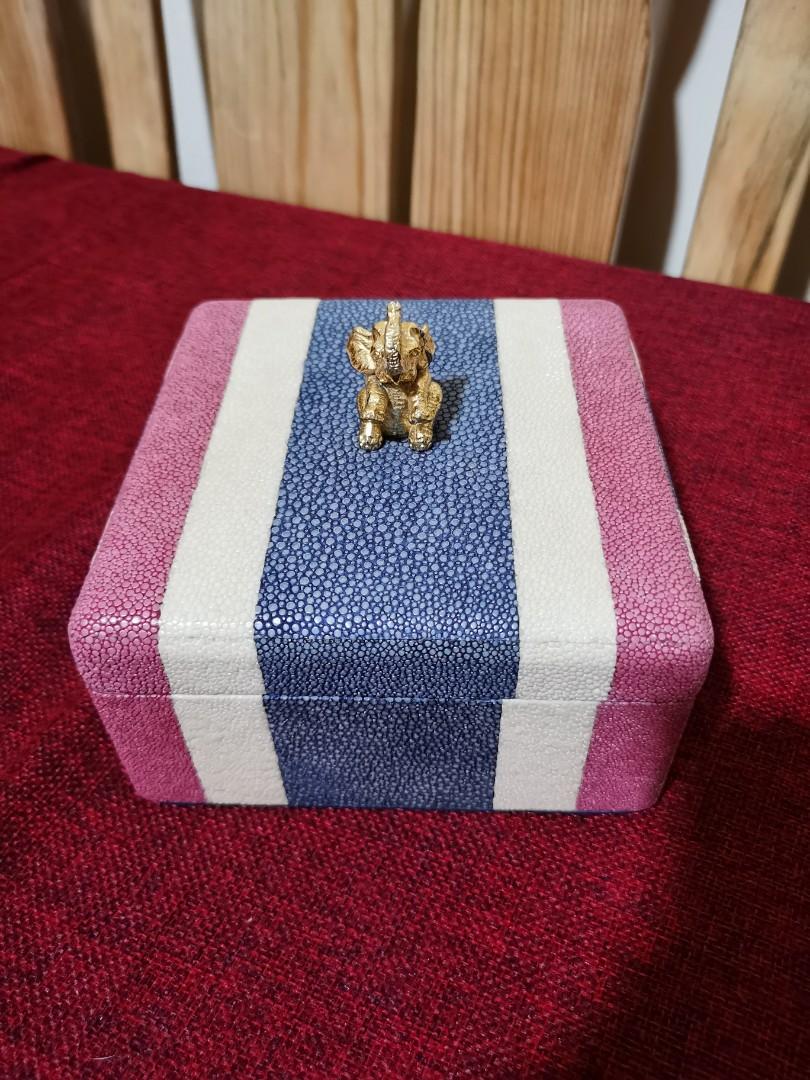 Manop rachote stingray leather jewelry box, Women's Fashion, Jewelry ...