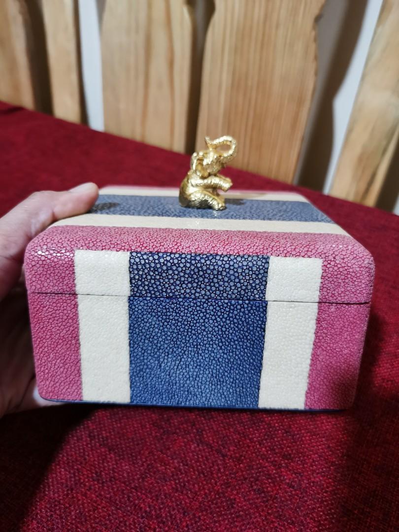 Manop rachote stingray leather jewelry box, Women's Fashion, Jewelry ...