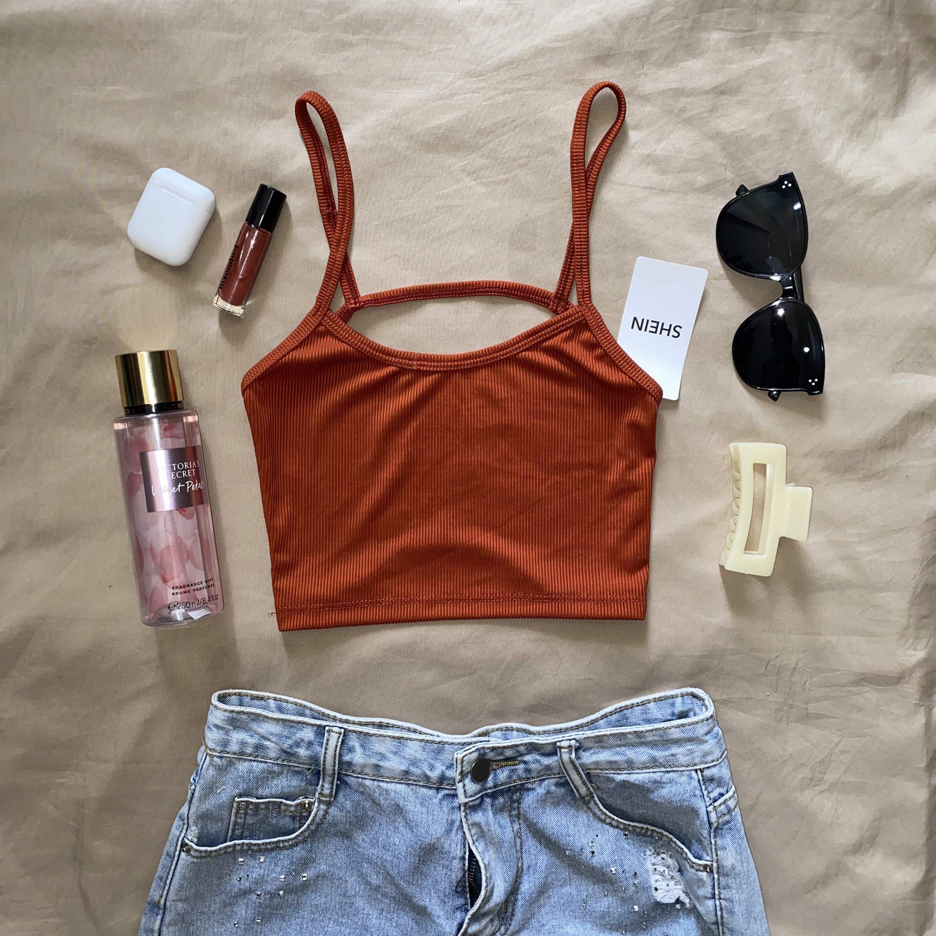 Mini crop top, Women's Fashion, Tops, Others Tops on Carousell