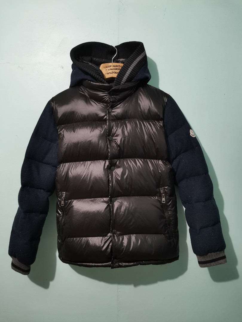 MONCLER PUFFER, Men's Fashion, Coats, Jackets and Outerwear on Carousell
