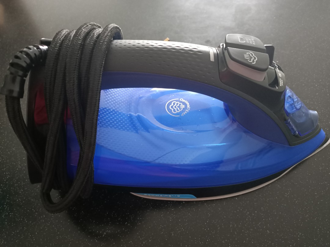 Philips 2500w smart iron, TV & Home Appliances, Irons & Steamers on ...