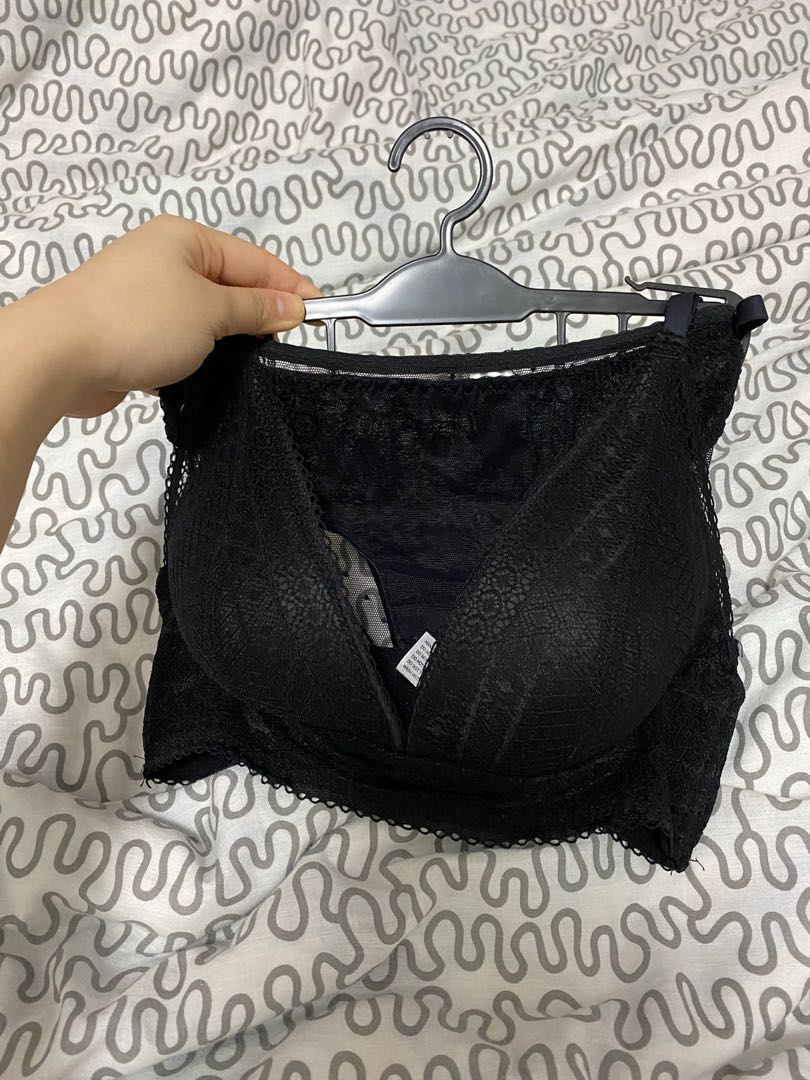 Pierre Cardin Bra set, Women's Fashion, New Undergarments & Loungewear ...