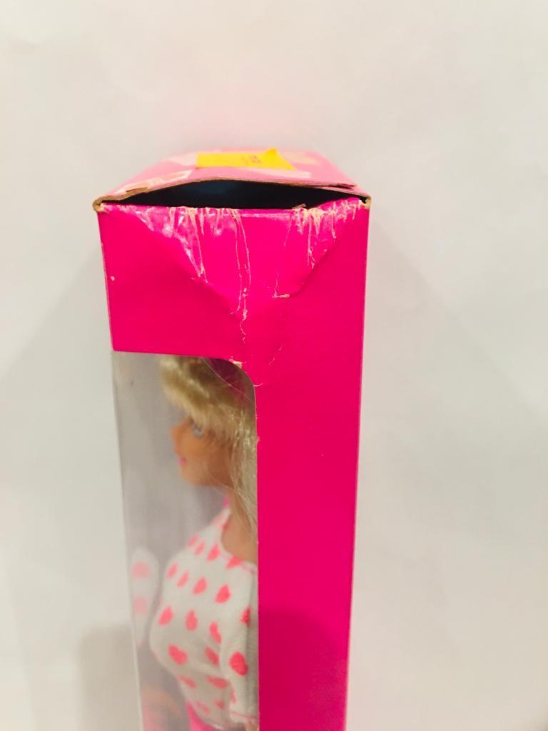 Pretty Hearts Barbie (1995), Hobbies & Toys, Toys & Games on Carousell