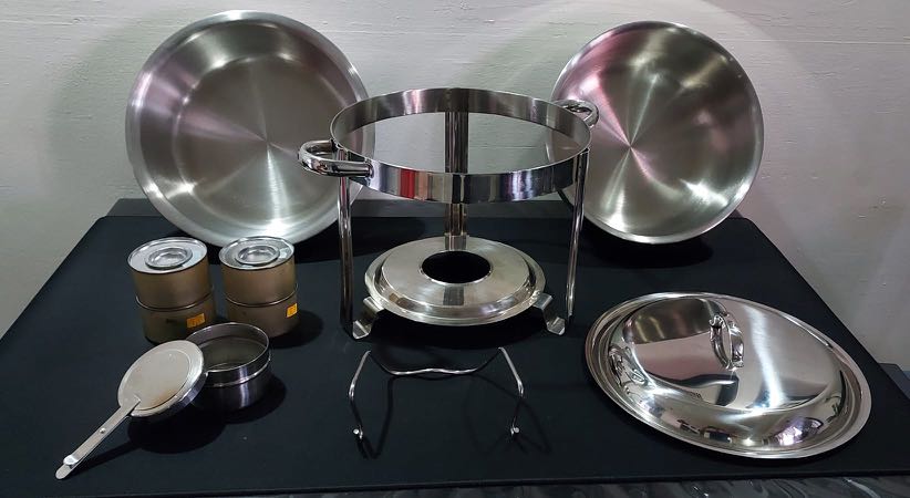 Round buffet tray ** HARI RAYA DEAL $40**, Furniture & Home Living ...