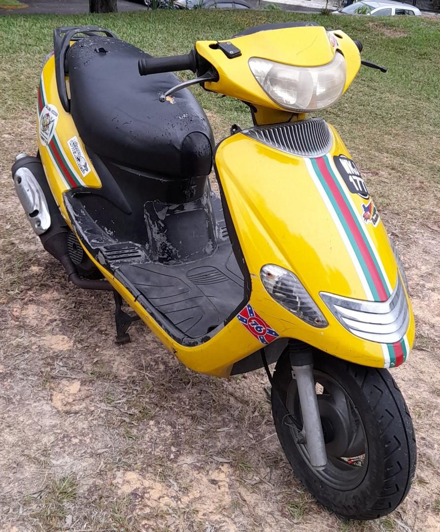 SCOOTER SUZUKI VR 125 DENGAN NO PLATE ALA2 TAIKO WKJ 1 TRIPLE 7 ...