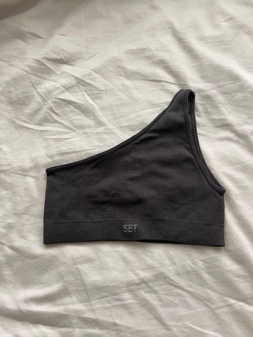 Set active toga bra DUPE, Women's Fashion, Activewear on Carousell