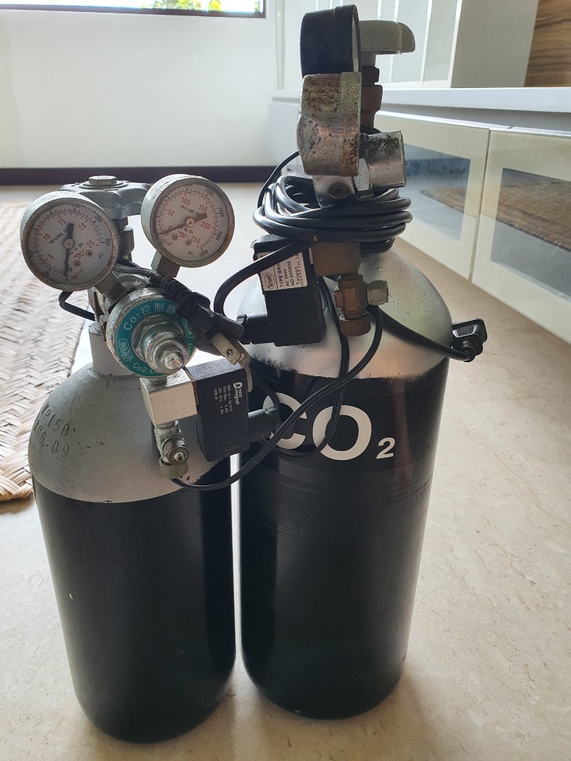 2 C02 tanks with solenoid, Everything Else on Carousell