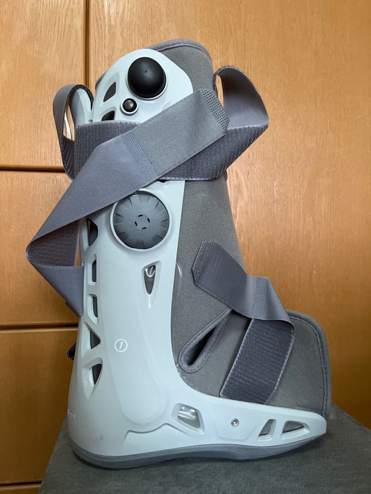 Air cast medium, Health & Nutrition, Assistive & Rehabilatory Aids ...