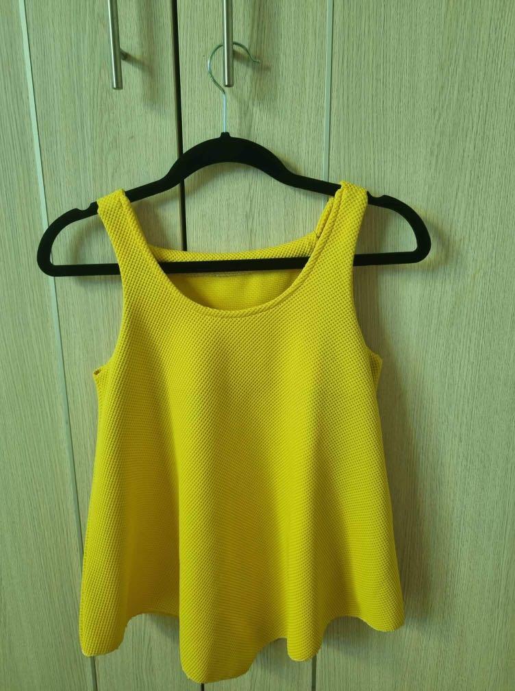 Cute Yellow Top, Women's Fashion, Tops, Sleeveless on Carousell