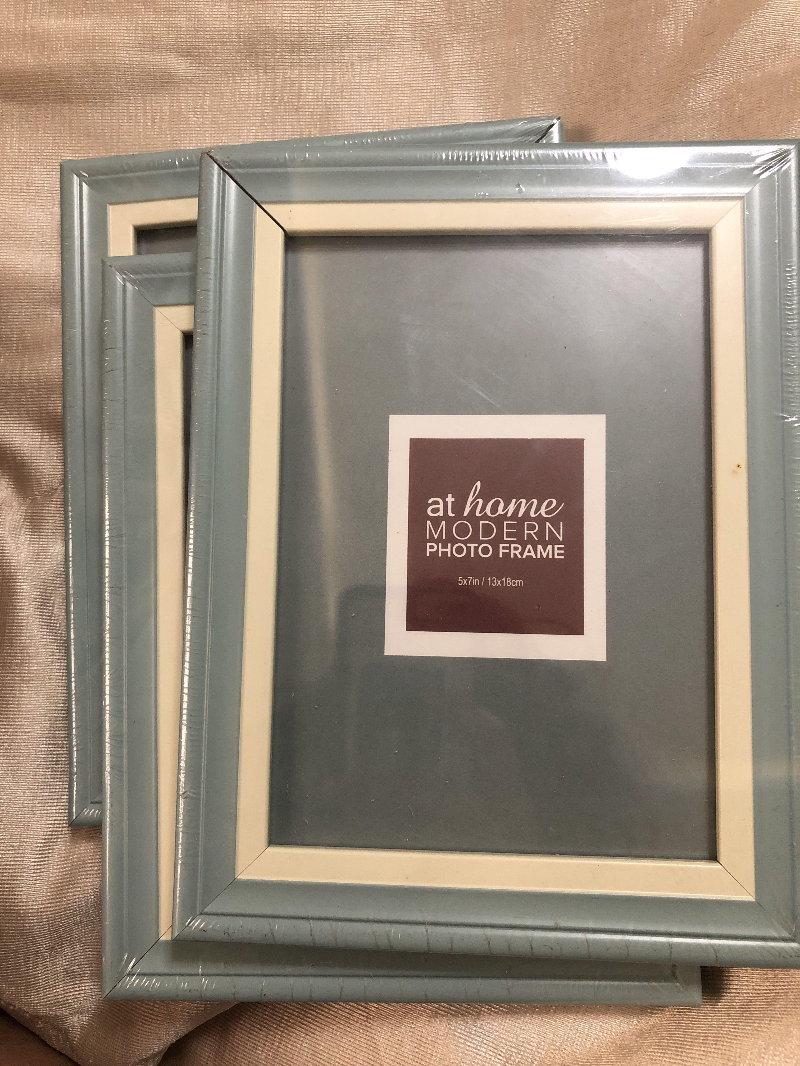 Modern Photo Frame, Furniture & Home Living, Home Decor, Frames ...