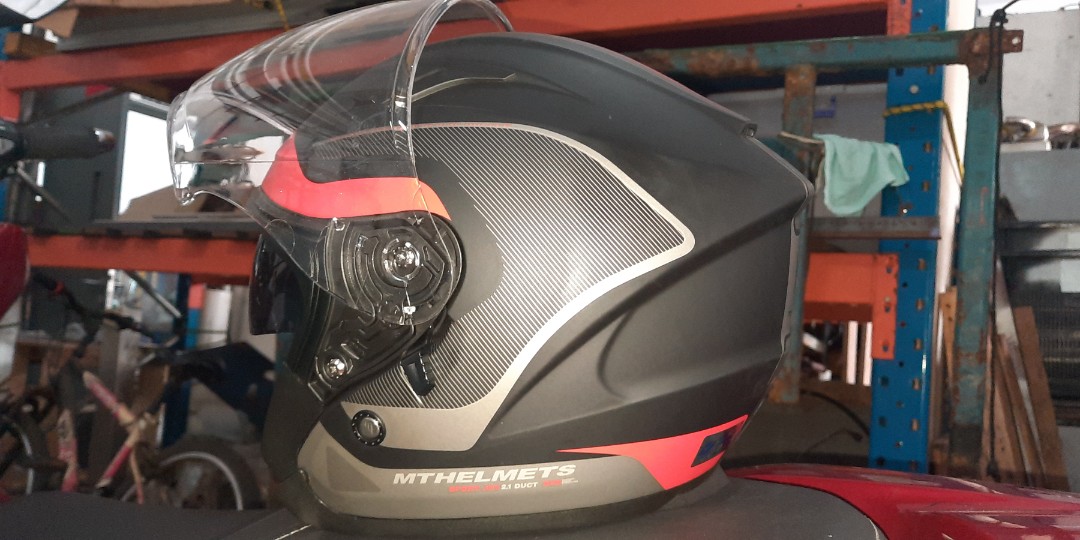 MT Helmat, Motorcycles, Motorcycle Accessories on Carousell