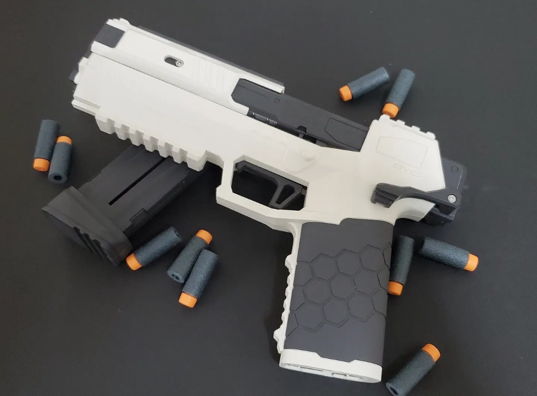 NERF GECKO, 運動產品, 其他運動配件 - Carousell