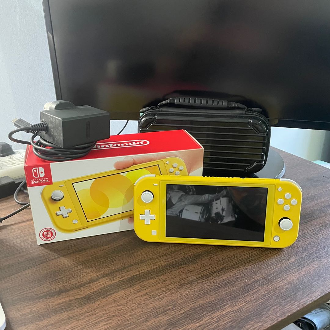 Nintendo Switch Lite Yellow, Video Gaming, Video Game Consoles ...