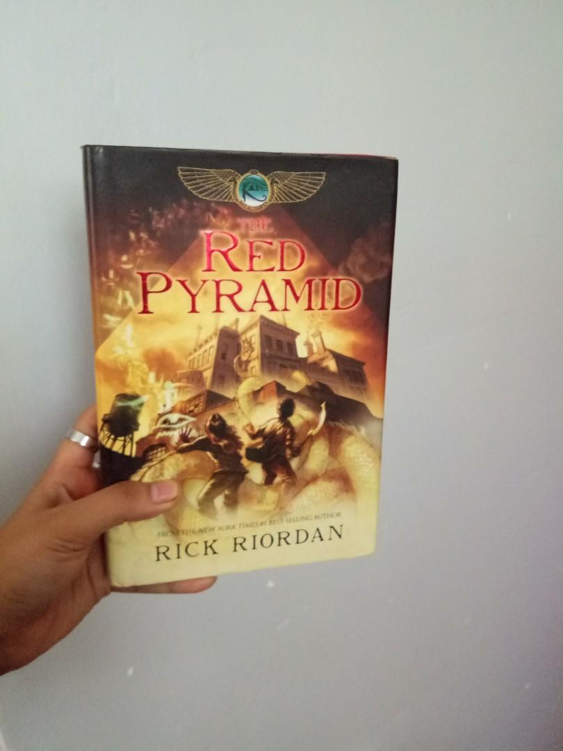 RED PYRAMID HARDBOUND RICK RIORDAN BOOK 1 KANE CHRONICLES, Hobbies ...