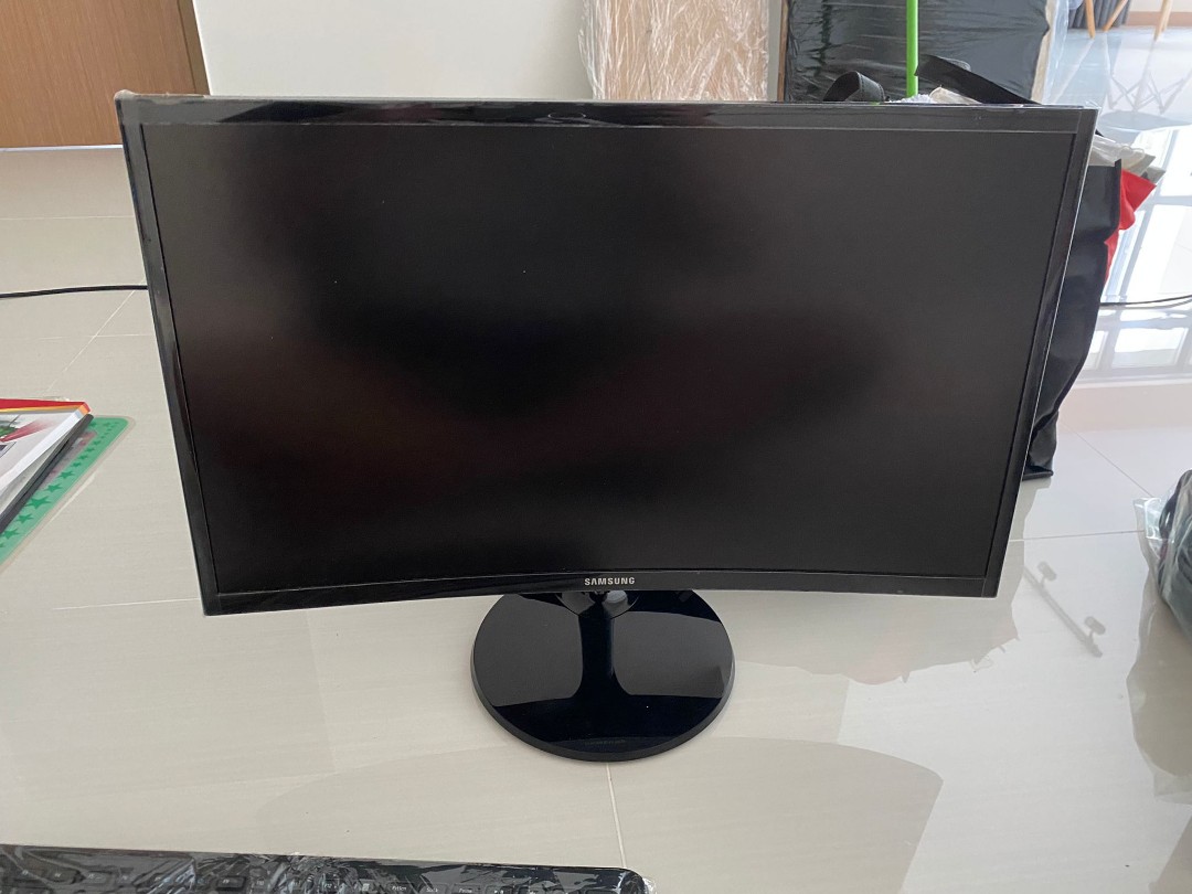 Samsung Monitor, Computers & Tech, Desktops on Carousell