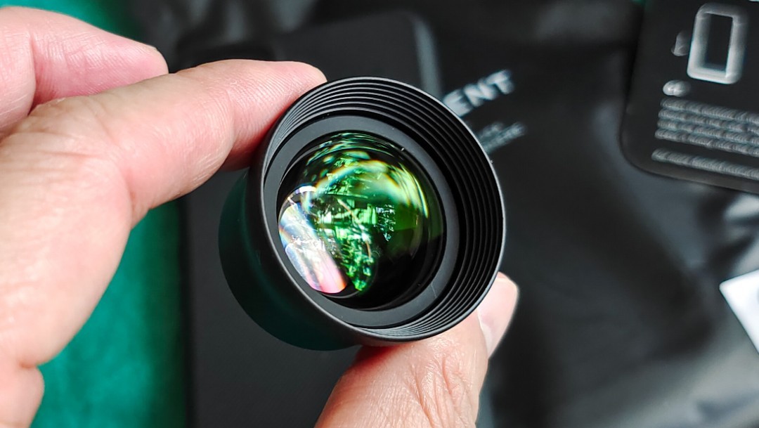 Sirui 60mm portrait mobile phone attachment lens, Photography, Lens ...