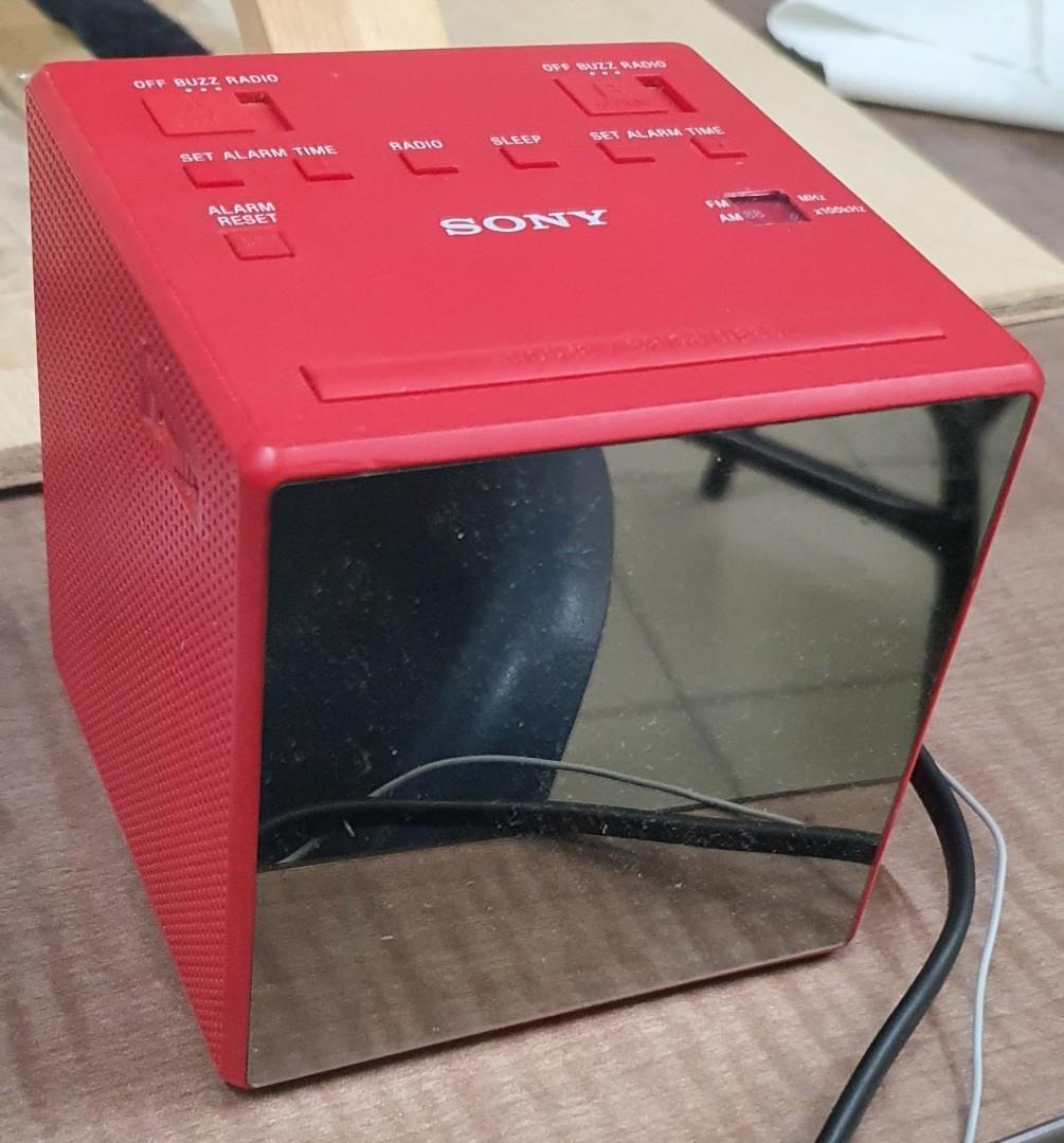 sony radio clock, Furniture & Home Living, Home Decor, Clocks on Carousell