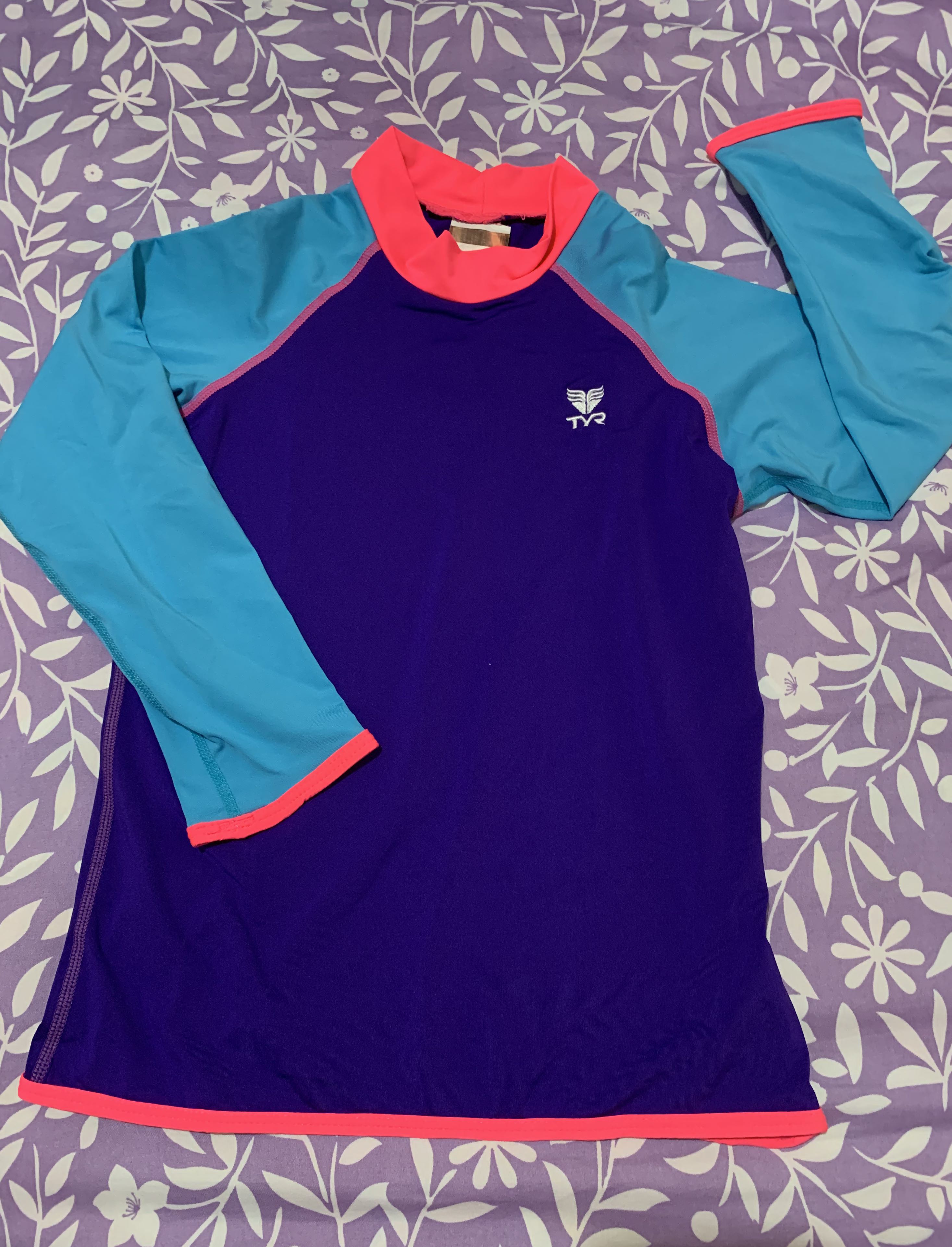 TYR rashguard for kids girls price lowered, Babies & Kids, Babies ...