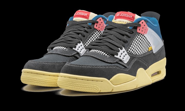 Union x AJ4 Off Noir, Men's Fashion, Footwear, Sneakers on Carousell