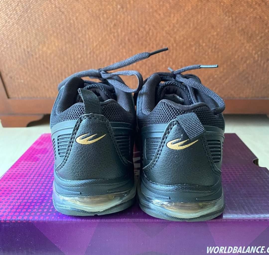 World Balance Shoes, Women's Fashion, Footwear, Sneakers on Carousell