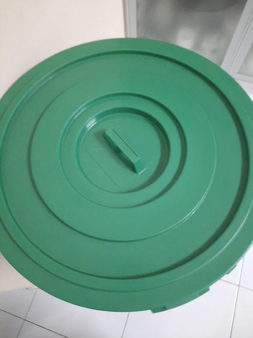 (38 gallon) Pail with cover / Tong, Everything Else, Others on Carousell