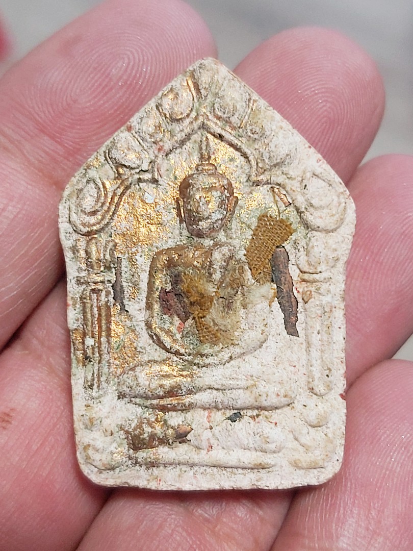 Authentic LP Tim 2515 Khunpaen (Blood Herb) with 9 Tarkut, Monk Cloth ...