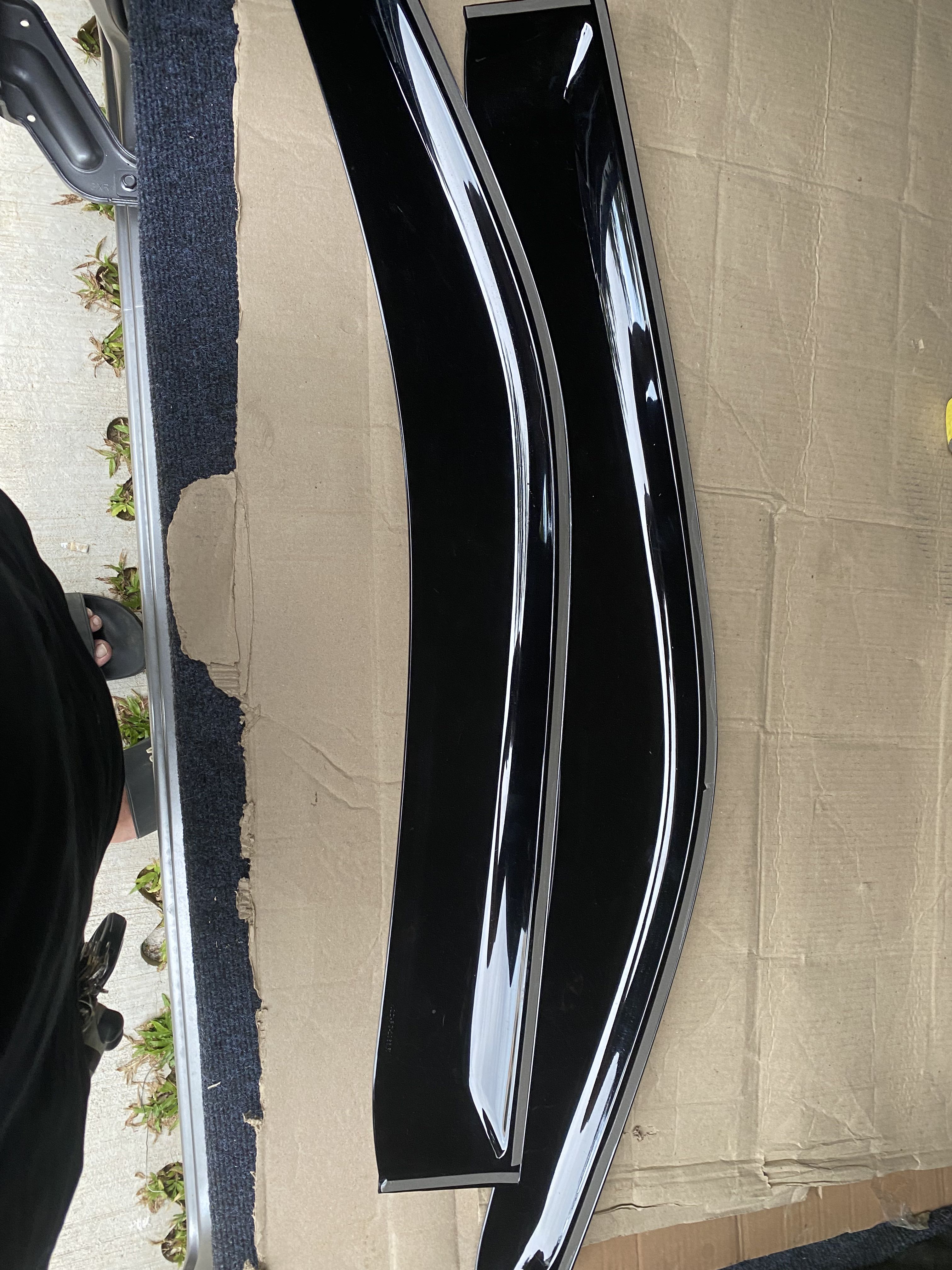 Nv350 window visor, Car Accessories, Accessories on Carousell
