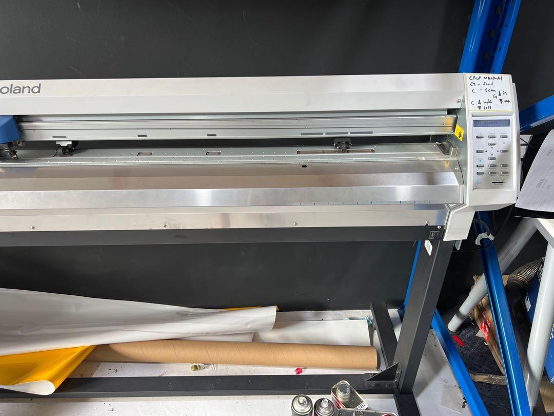Roland Camm-1 Pro plotter, Computers & Tech, Printers, Scanners ...