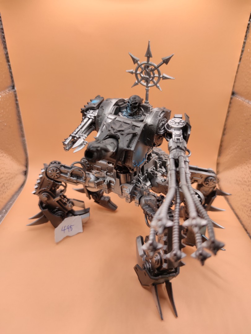 Warhammer 40K DMZ Chaos Space Marines Defiler SSS495, 名牌, 飾物及配件 - Carousell
