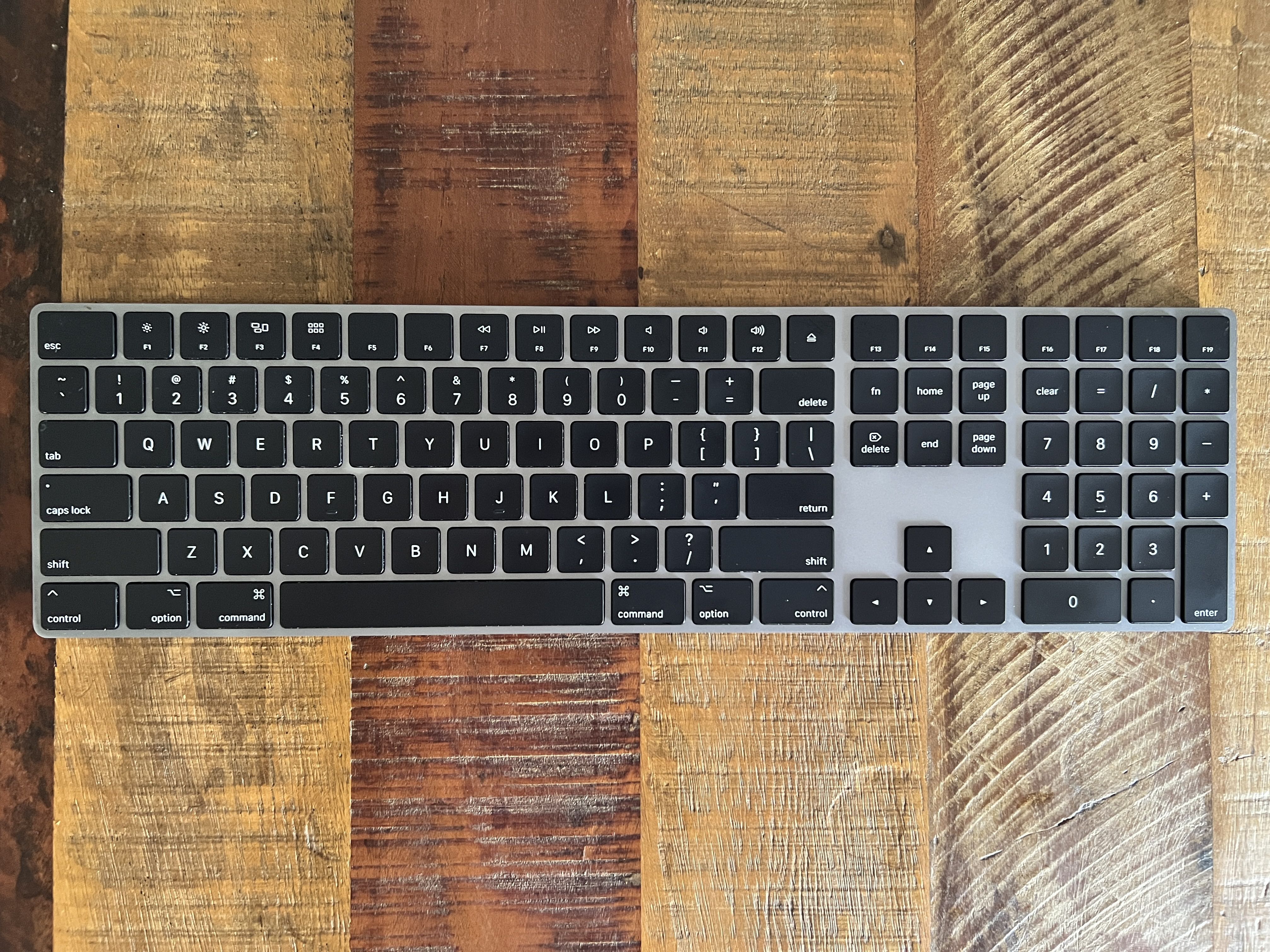 Apple Keyboard with Keypad Black, Computers & Tech, Parts & Accessories ...