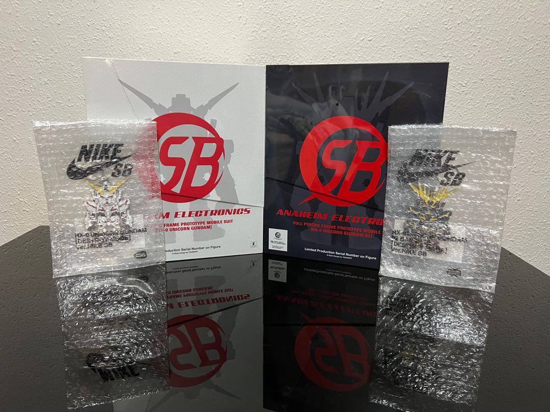 Bandai x Nike SB - Gundam Figurines -Limited Edition - Set of 2 ...