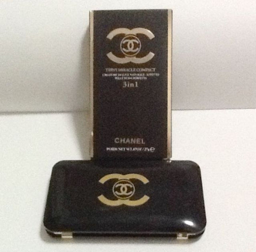 Chanel face foundation compact, Beauty & Personal Care, Face, Makeup on ...