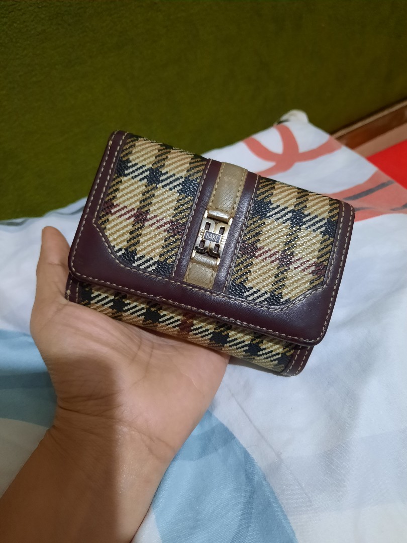 Daks Leather Short Wallet, Women's Fashion, Bags & Wallets, Wallets ...