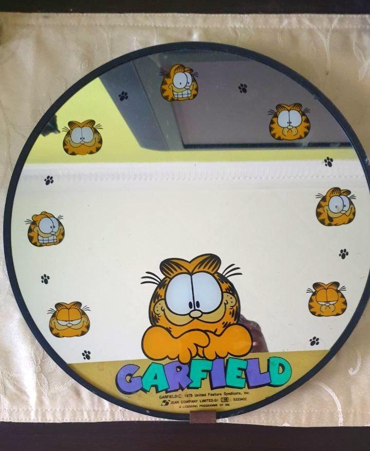 Garfield mirror, Furniture & Home Living, Home Decor, Mirrors on Carousell