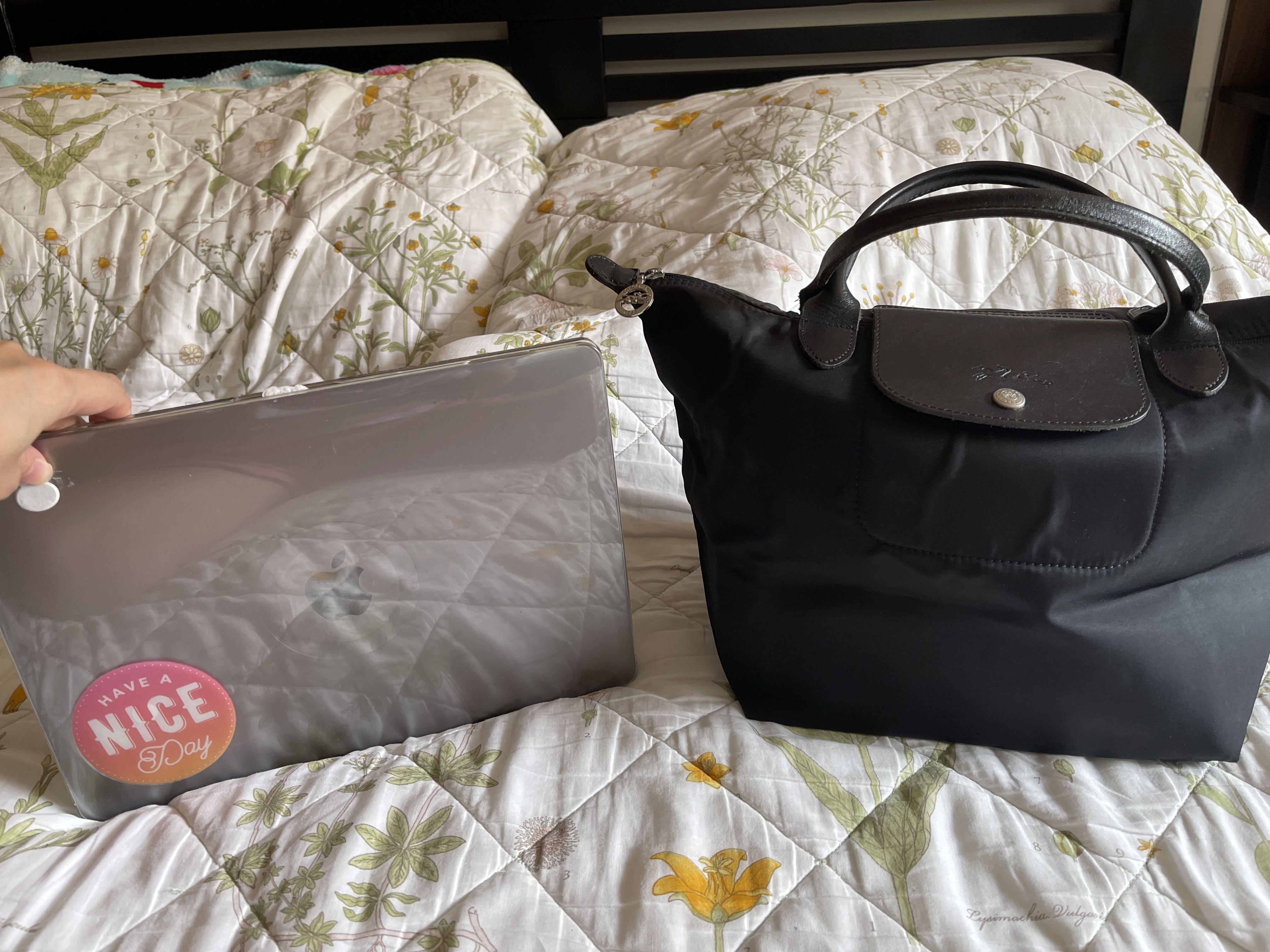 Longchamp planetes black short handle neo, Women's Fashion, Bags ...