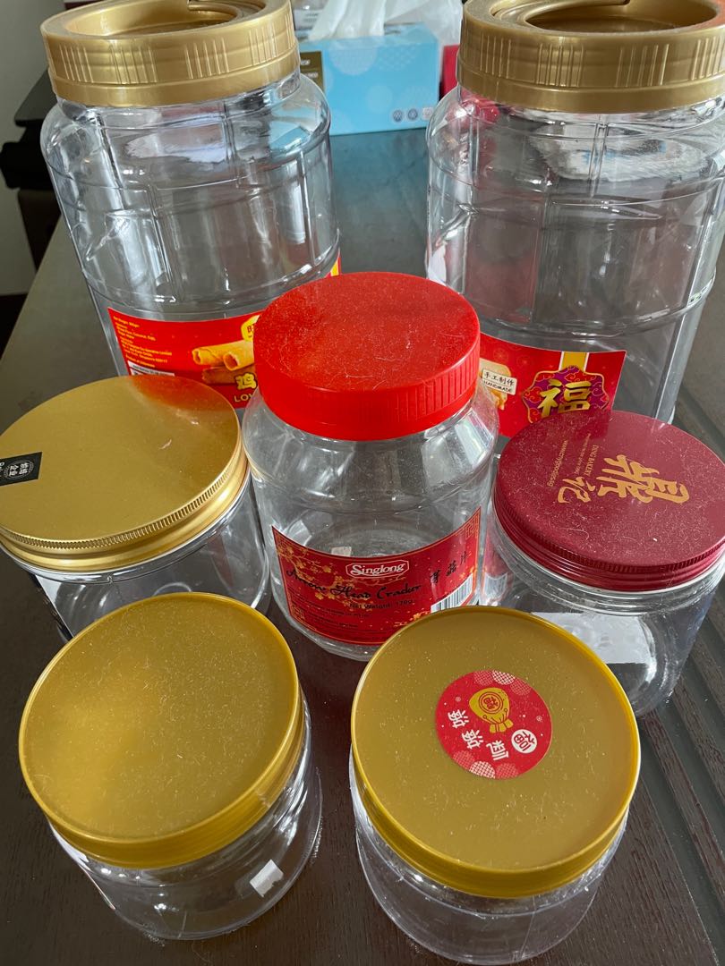 Plastic containers (cny cookie containers), Everything Else on Carousell
