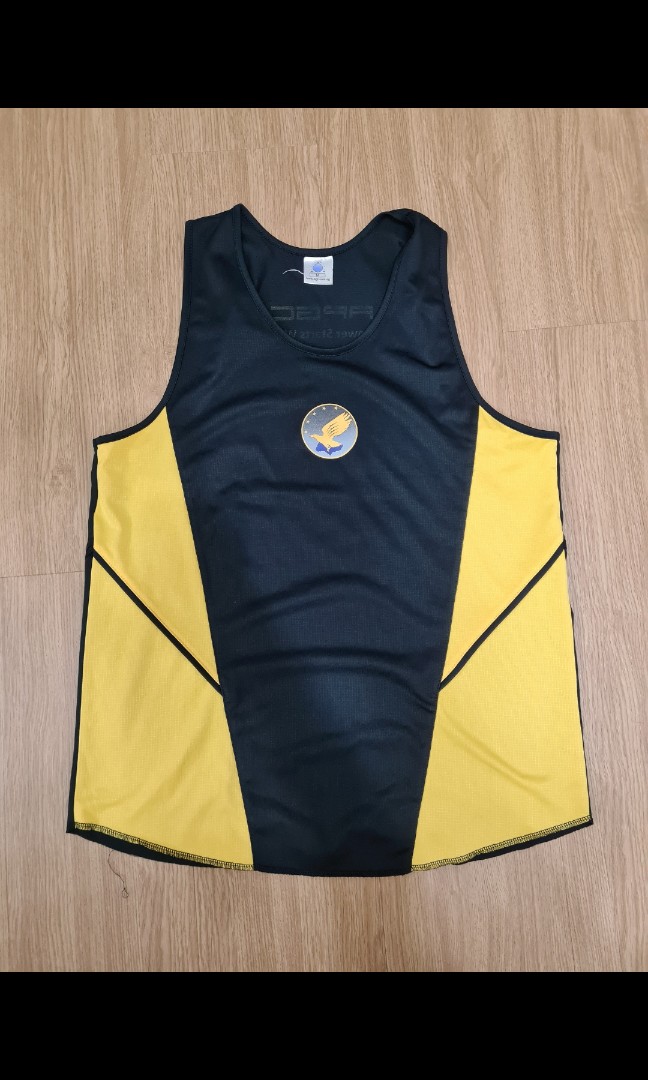 RSAF APGC PT Singlet, Men's Fashion, Activewear on Carousell