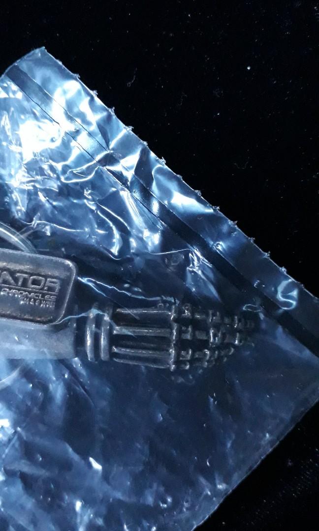 Terminator The Sarah Connor Chronicles- Arm Keychain, Hobbies & Toys ...