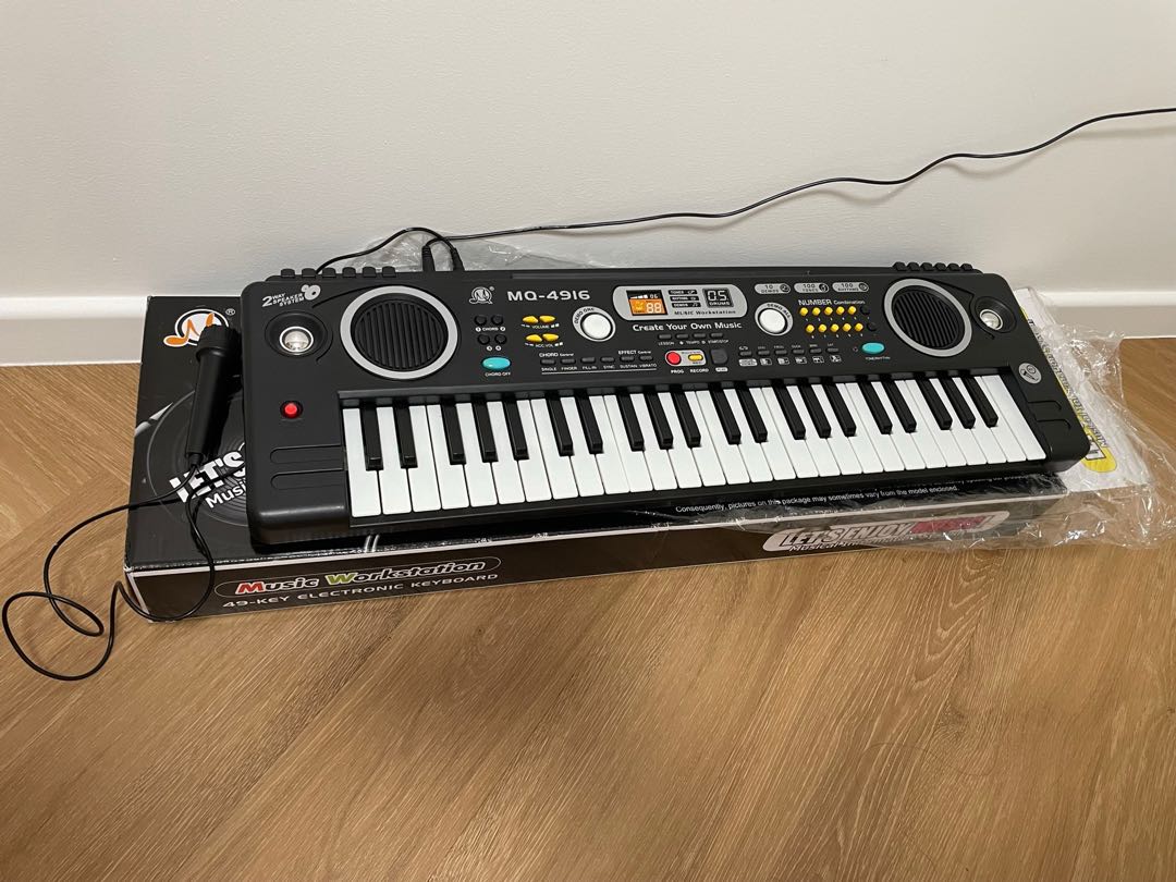 Toy Electronic Keyboard with a mic, Hobbies & Toys, Music & Media ...