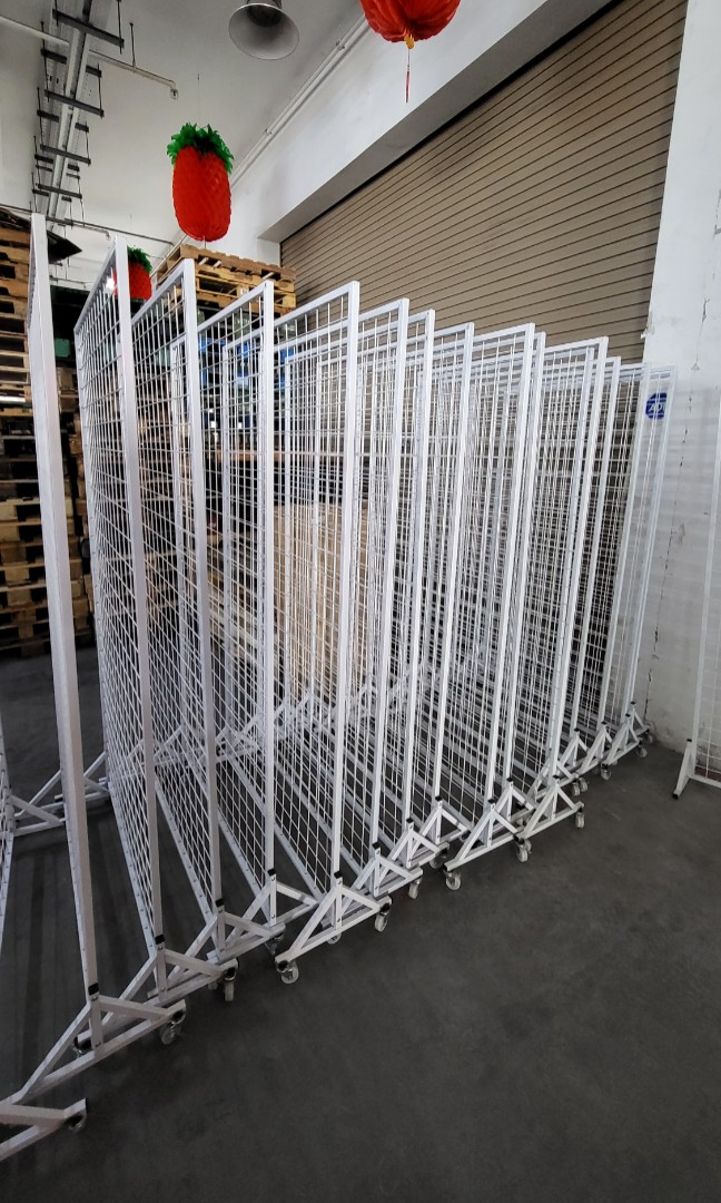 Wire mesh netting display L-Rack without wheel, Furniture & Home Living ...