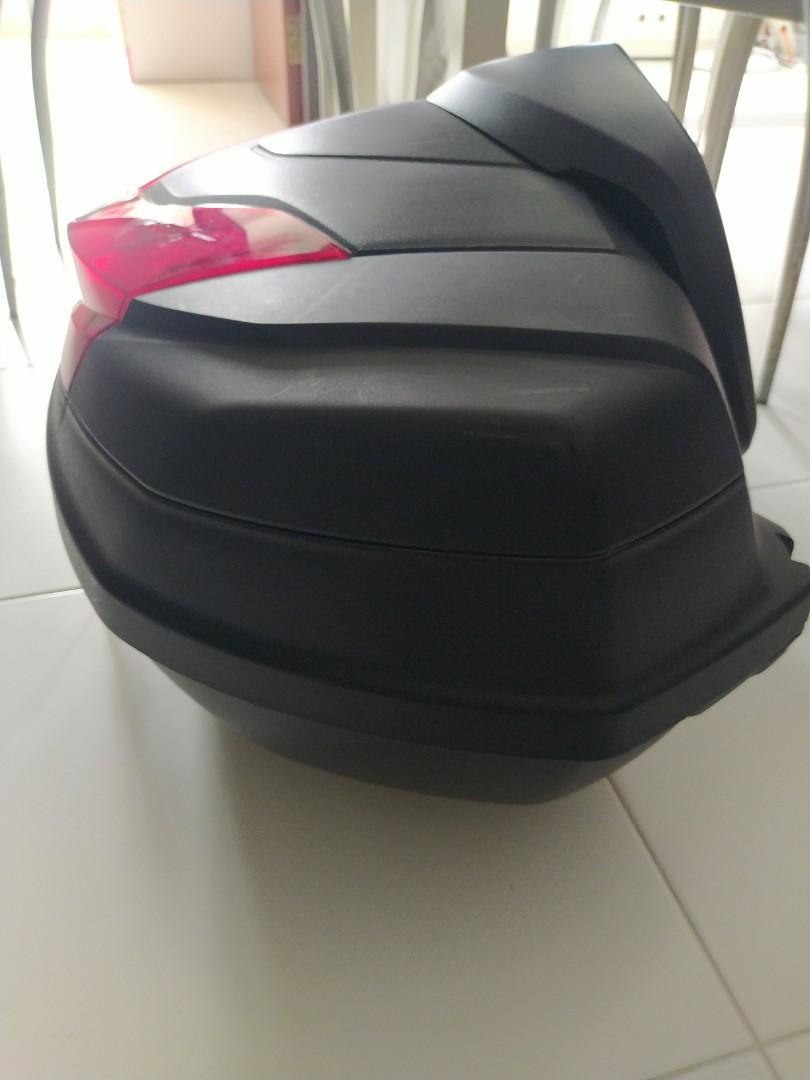 Yamaha xmax and tricity 300 box and rack 50L come together 2key good ...