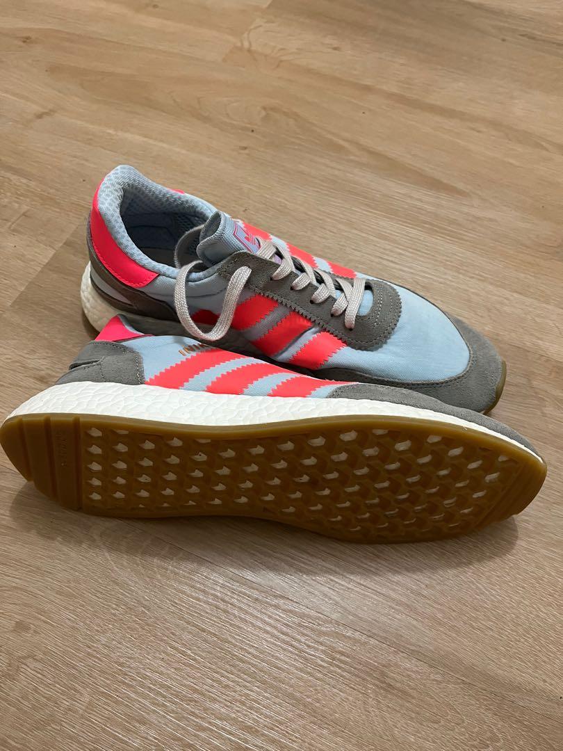 Adidas originals iniki, Men's Fashion, Footwear, Sneakers on Carousell