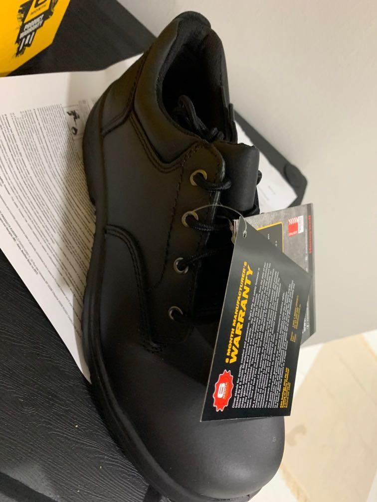 BNIB Oliver Safety Shoes, Men's Fashion, Footwear, Boots on Carousell
